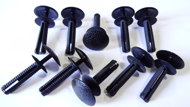 10 Grampos Rebite Universal De Bucha Longa Preto P224